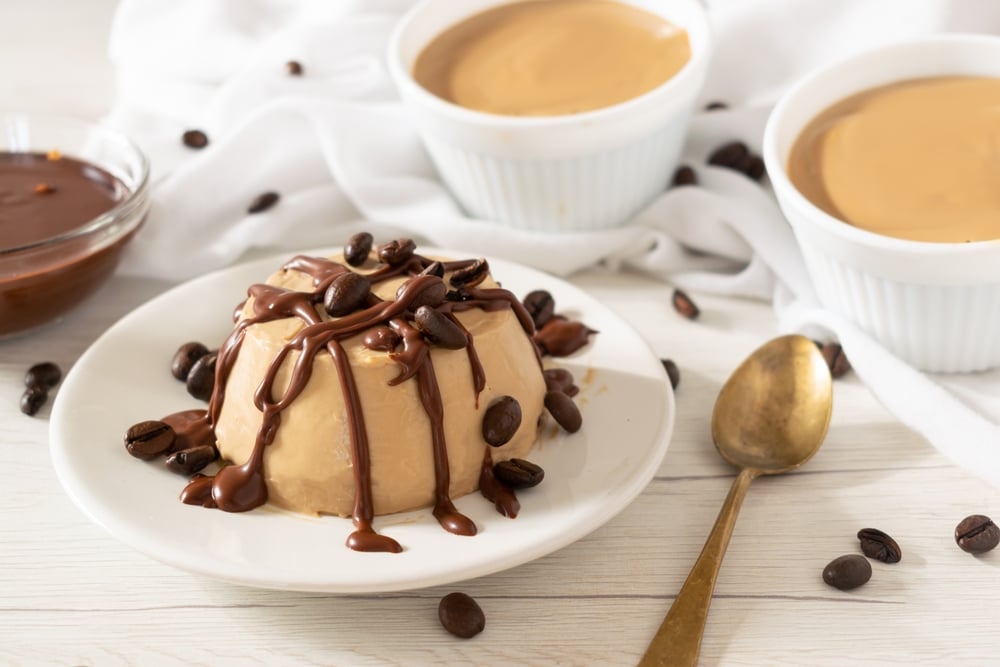 A Guide to Elevating Desserts With Coffee Extract | Pastry 1